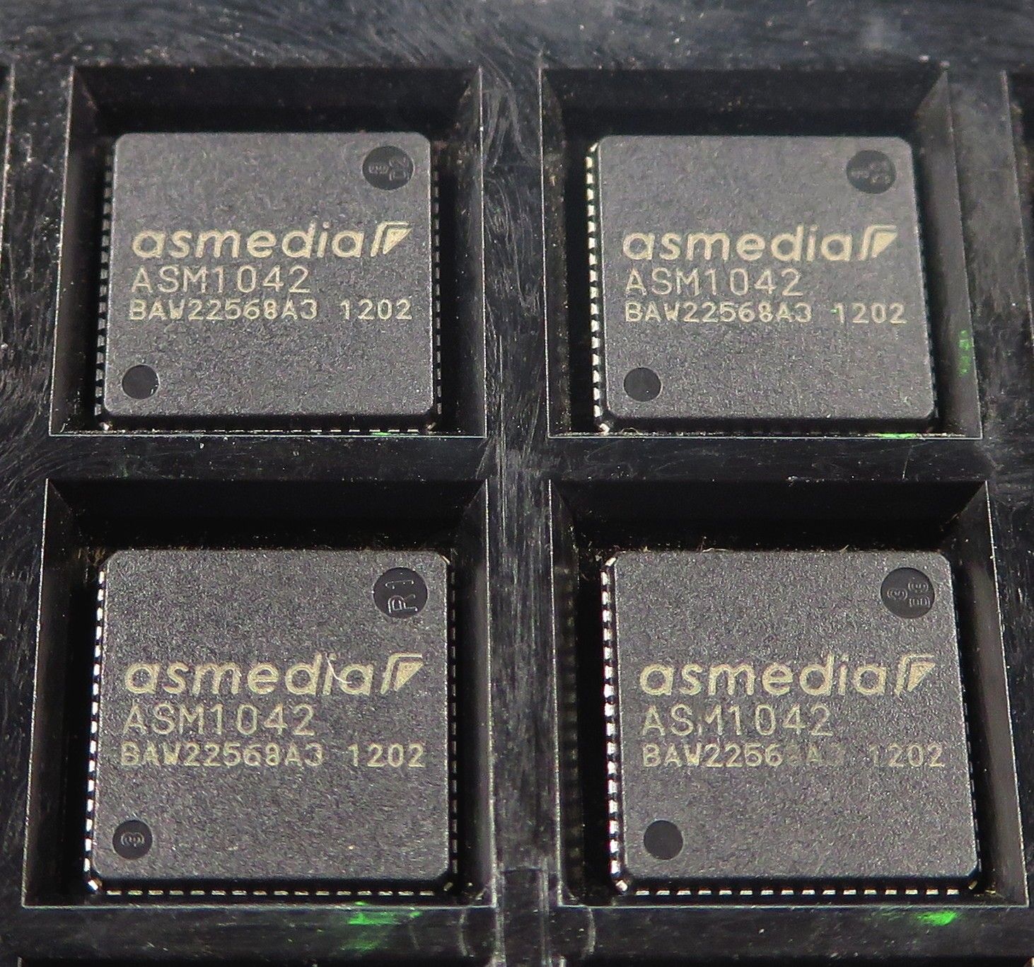 ASM1042 - USB 3.0 контроллер