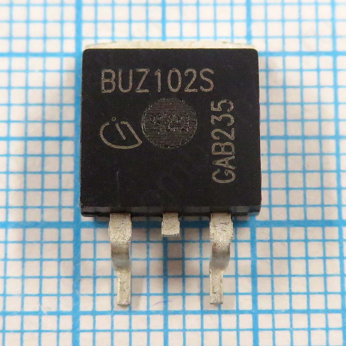 BUZ102S - N канальный транзистор