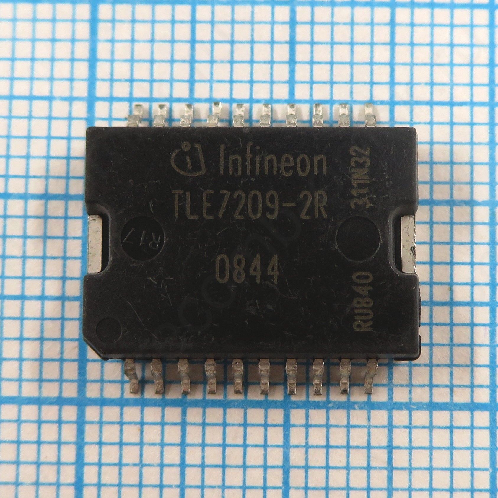 TLE7209-2R - Полномостовой драйвер двигателя постоянного тока с ...